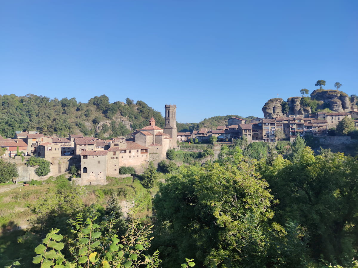 ¿Qué ver en Rupit? | Pueblos bonitos cerca de Barcelona - [GUÍA 2023]